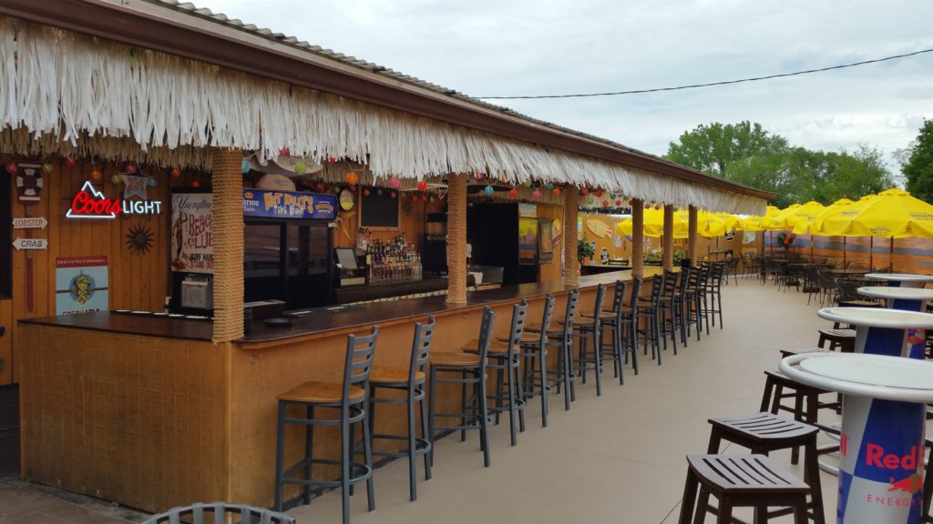 TIKI BAR – Oasis Pub